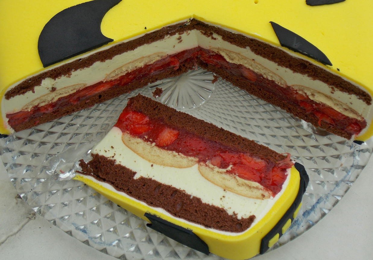 Tort Batman z truskawkami - DoradcaSmaku.pl