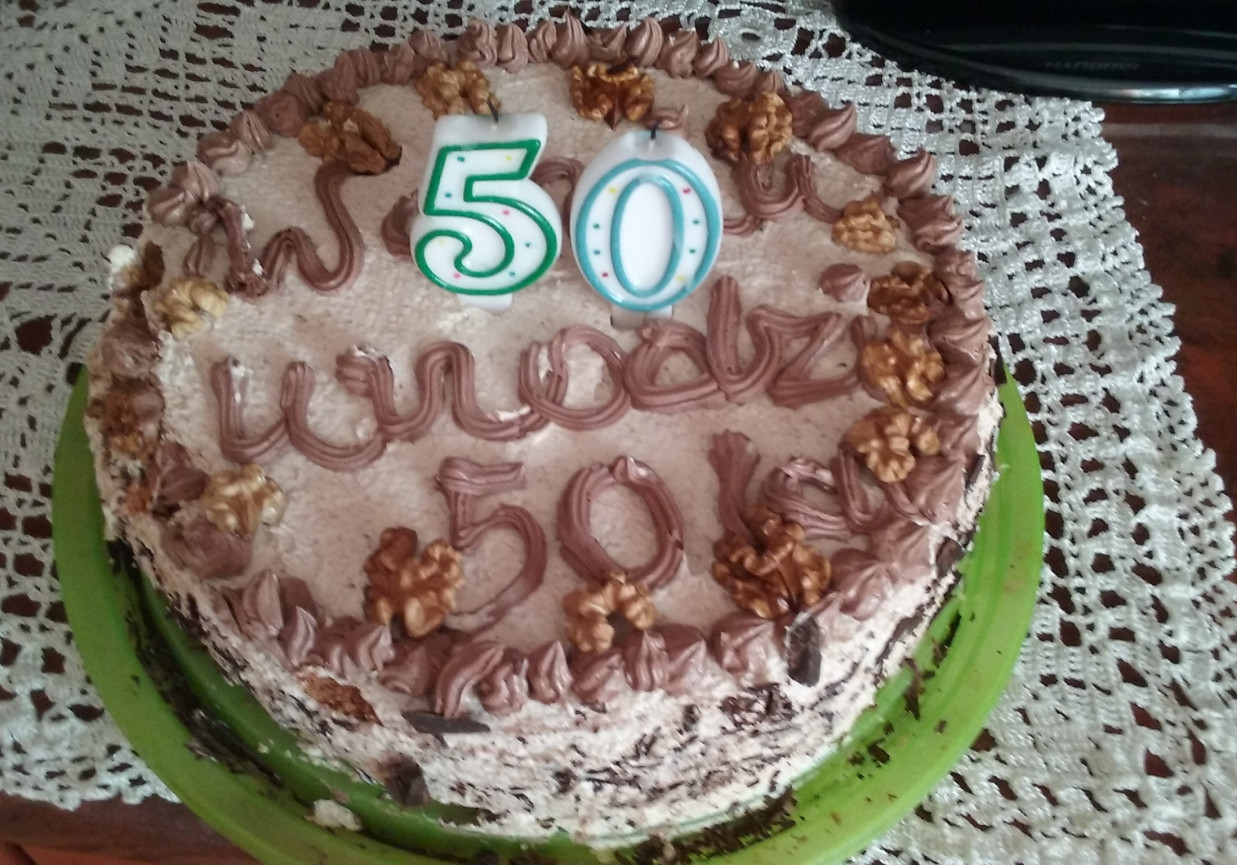 Tort orzechowo-kakaowy na 50-tkę - DoradcaSmaku.pl