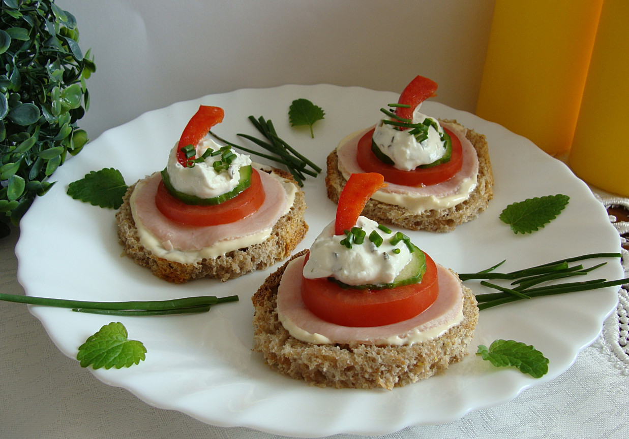 Wiosenne tartinki - DoradcaSmaku.pl