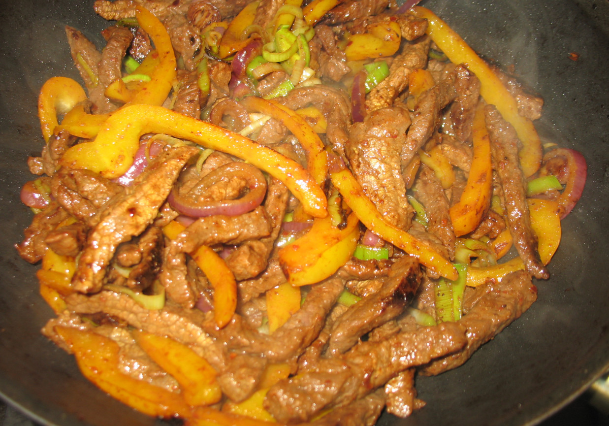 Wołowina na ostro - DoradcaSmaku.pl