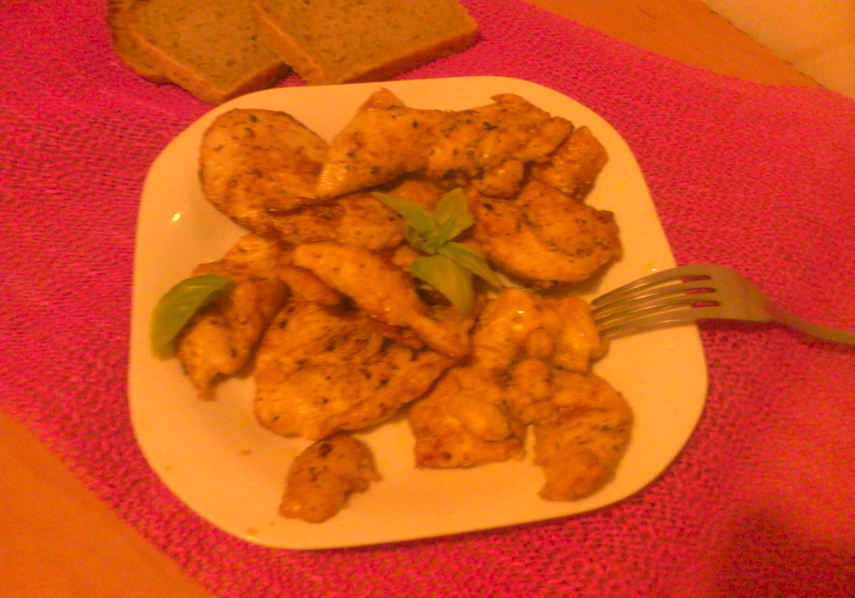 Ziołowa pierś z kurczaka na ostro - DoradcaSmaku.pl