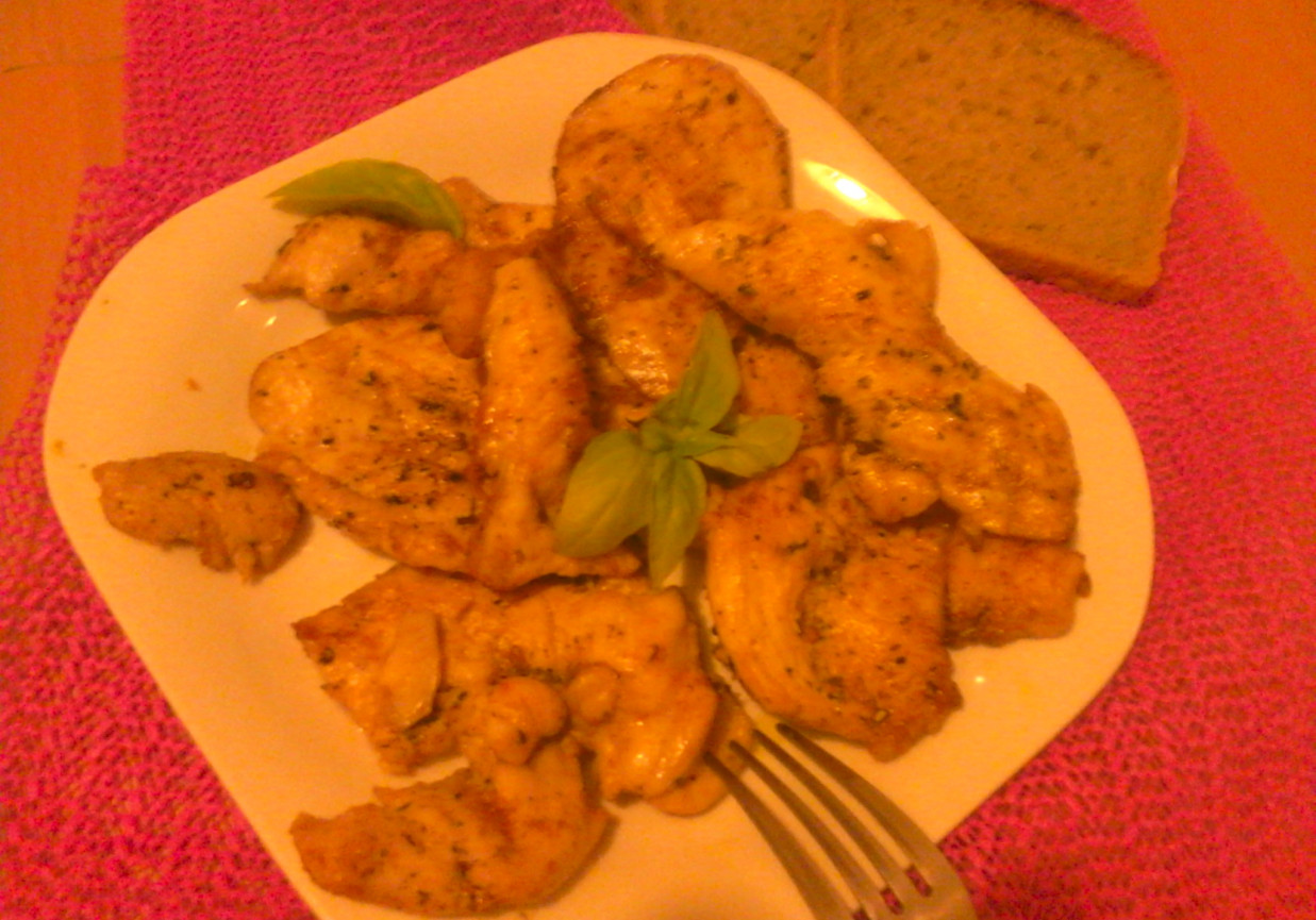 Ziołowa pierś z kurczaka na ostro - DoradcaSmaku.pl