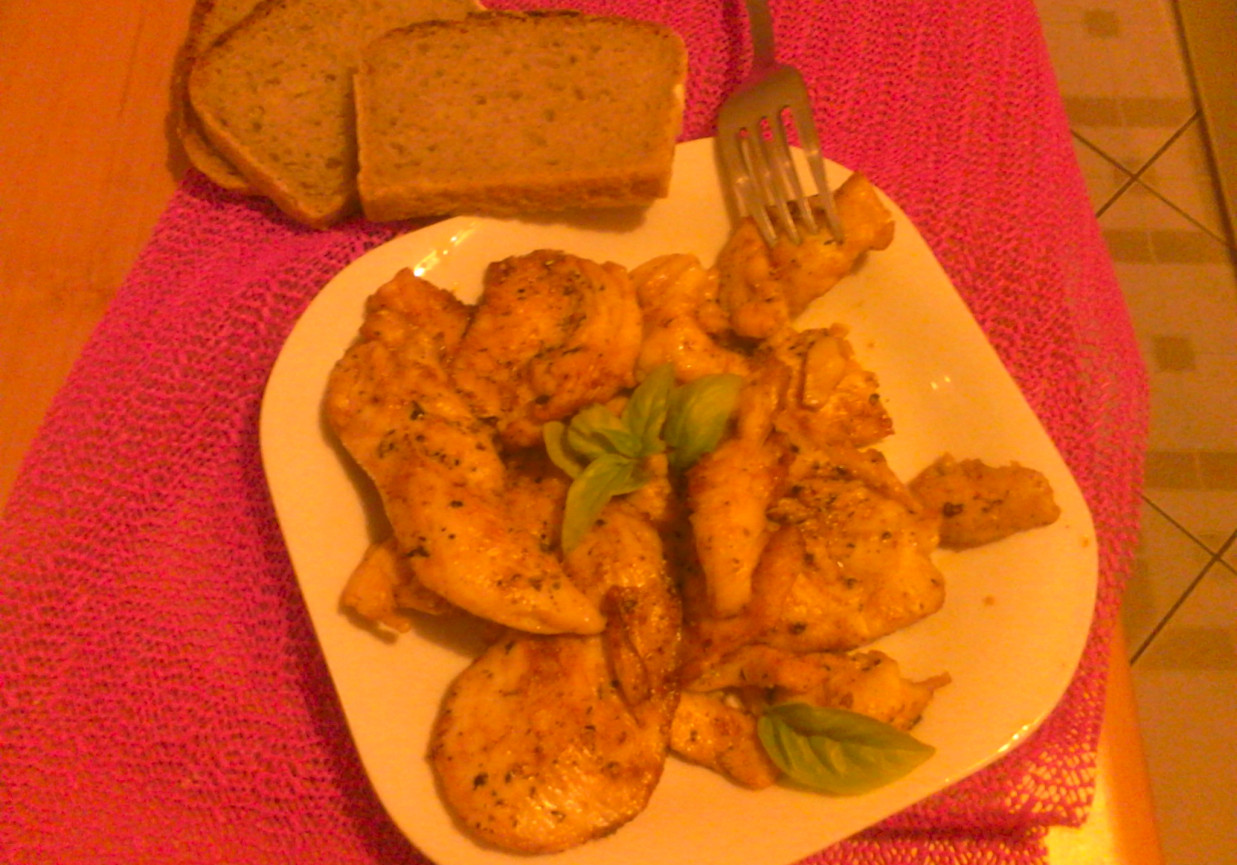 Ziołowa pierś z kurczaka na ostro - DoradcaSmaku.pl