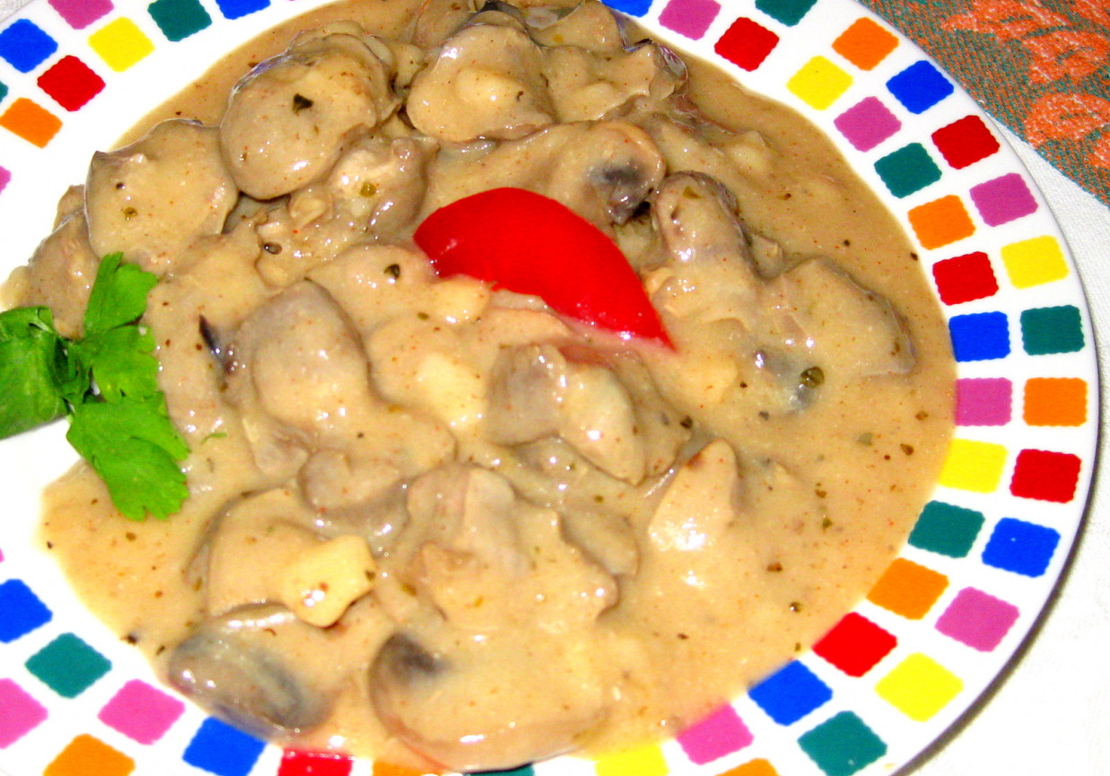 Żołądki drobiowe z pieczarkami - DoradcaSmaku.pl